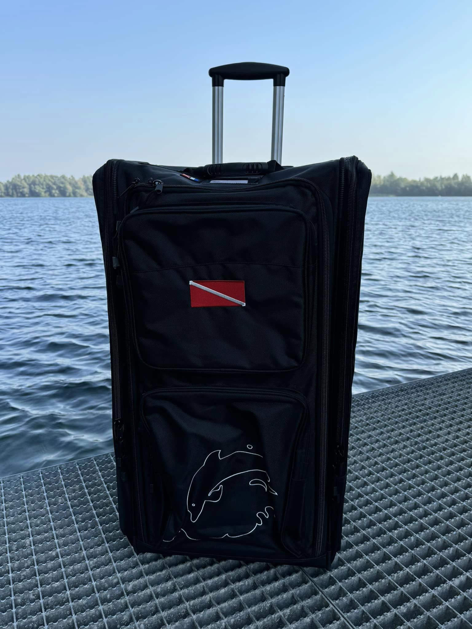 deDiving specialist: Divet trolley / diving bag 139 liters - deDiving ...